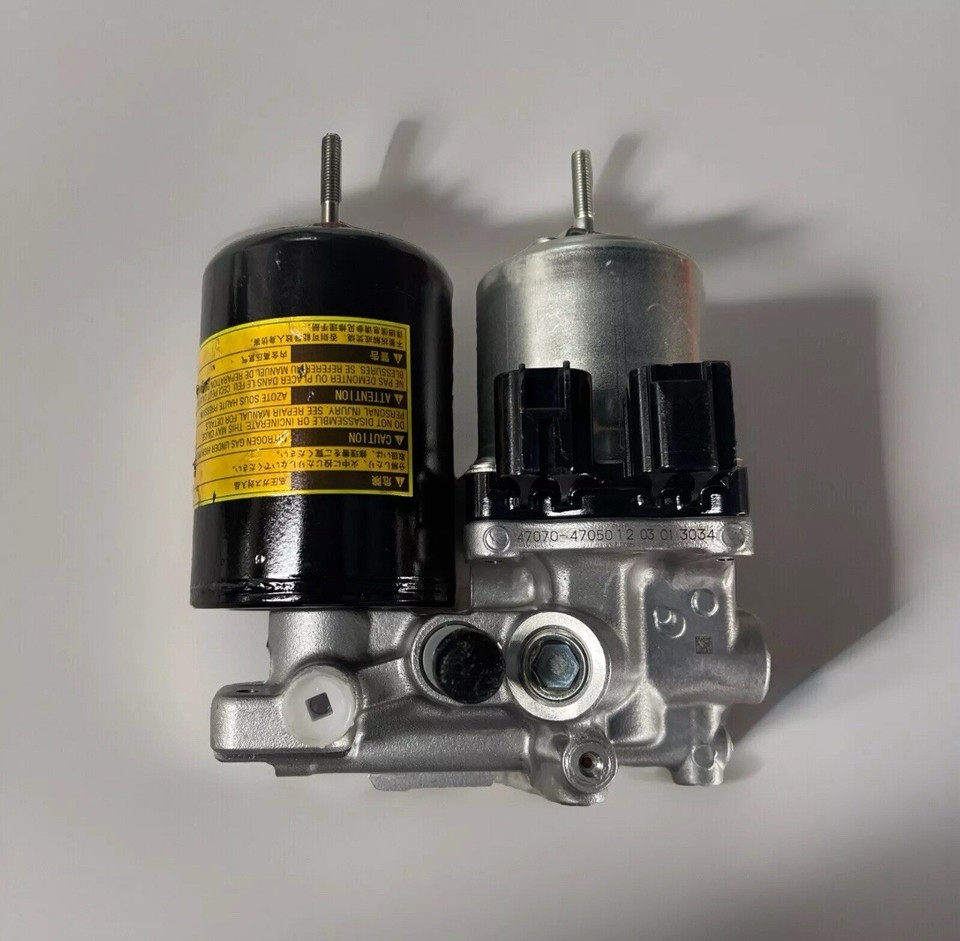 2010-2015 Toyota Prius ABS Anti-Lock Brake Pump Boster Actuator | eBay