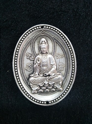 Collection Old Oval Tibetan silver Guanyin waist card Buddhist Statue ...