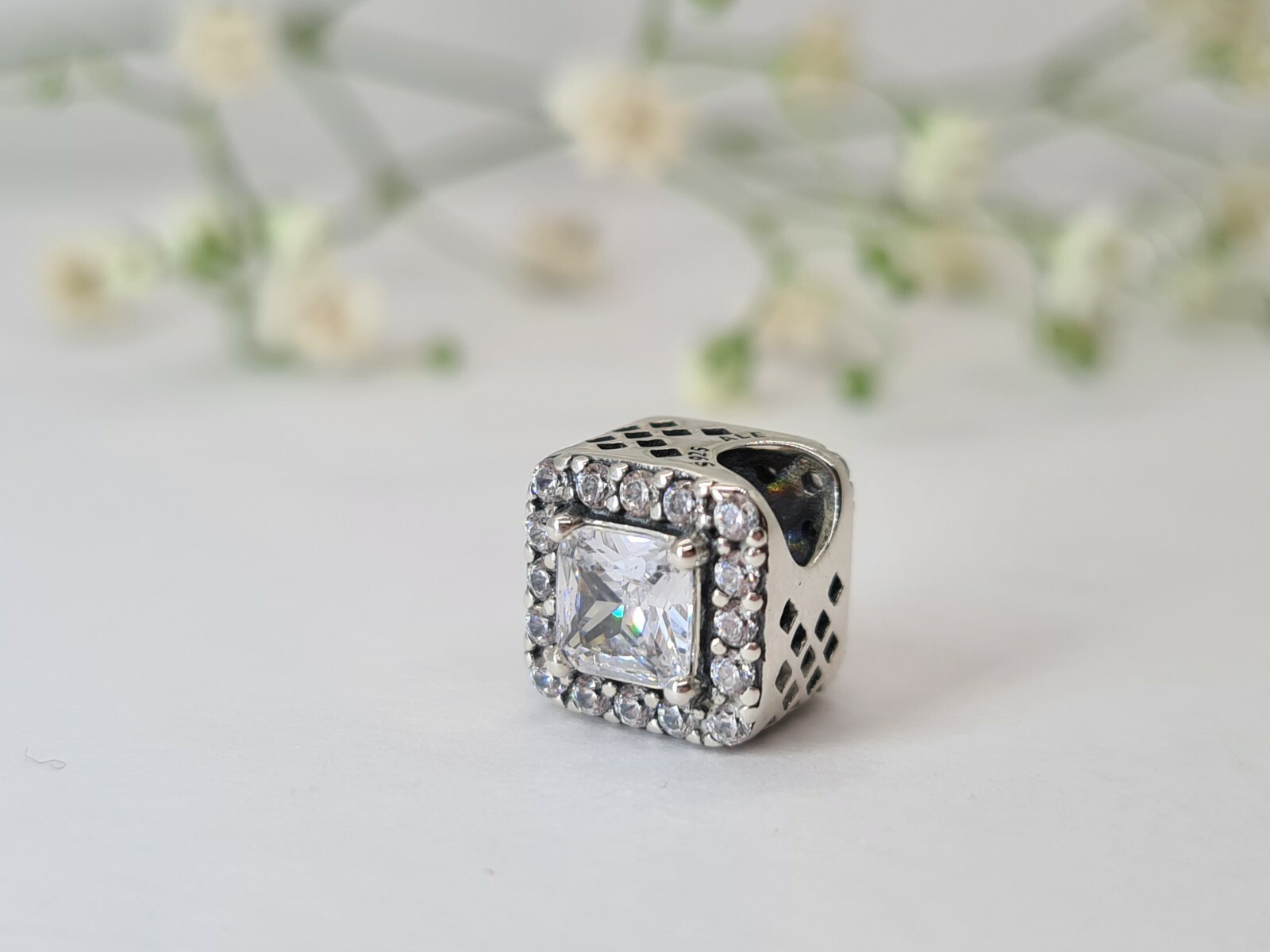 PANDORA Geometric Radiance Charm Bead Clear CZ #796206CZ | eBay