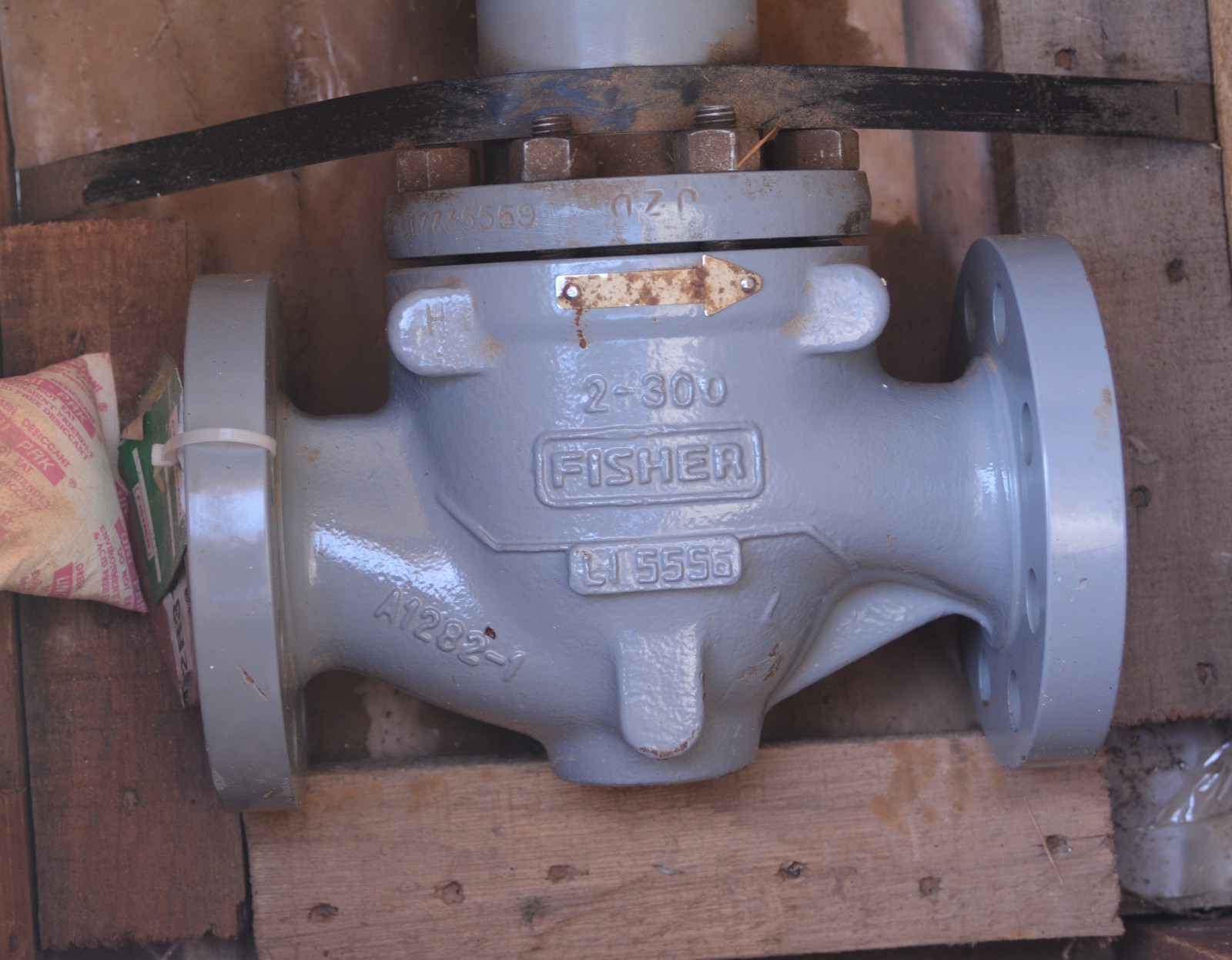 Fisher Control Valve 2-300 50 mm Type ES and Fisher Type 657 Actuator ...