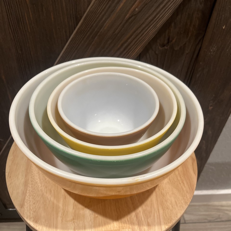 Pyrex Primary Colors Mixing Bowl Set 4pc Nesting Bowls 1960s Vintage ...