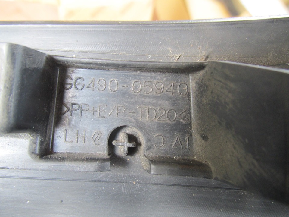 OEM 2014-19 Toyota Highlander Molding Sub-Assy Rear Lower Left 75078 ...