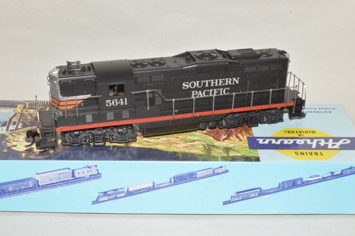 HO scale Athearn Southern Pacific RR EMD GP9 locomotive train | eBay