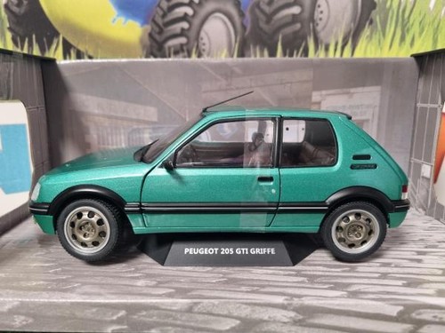 SOL1801712 - PEUGEOT 205 GTI Griffe 1982 verte - Solido - 1/18 ...