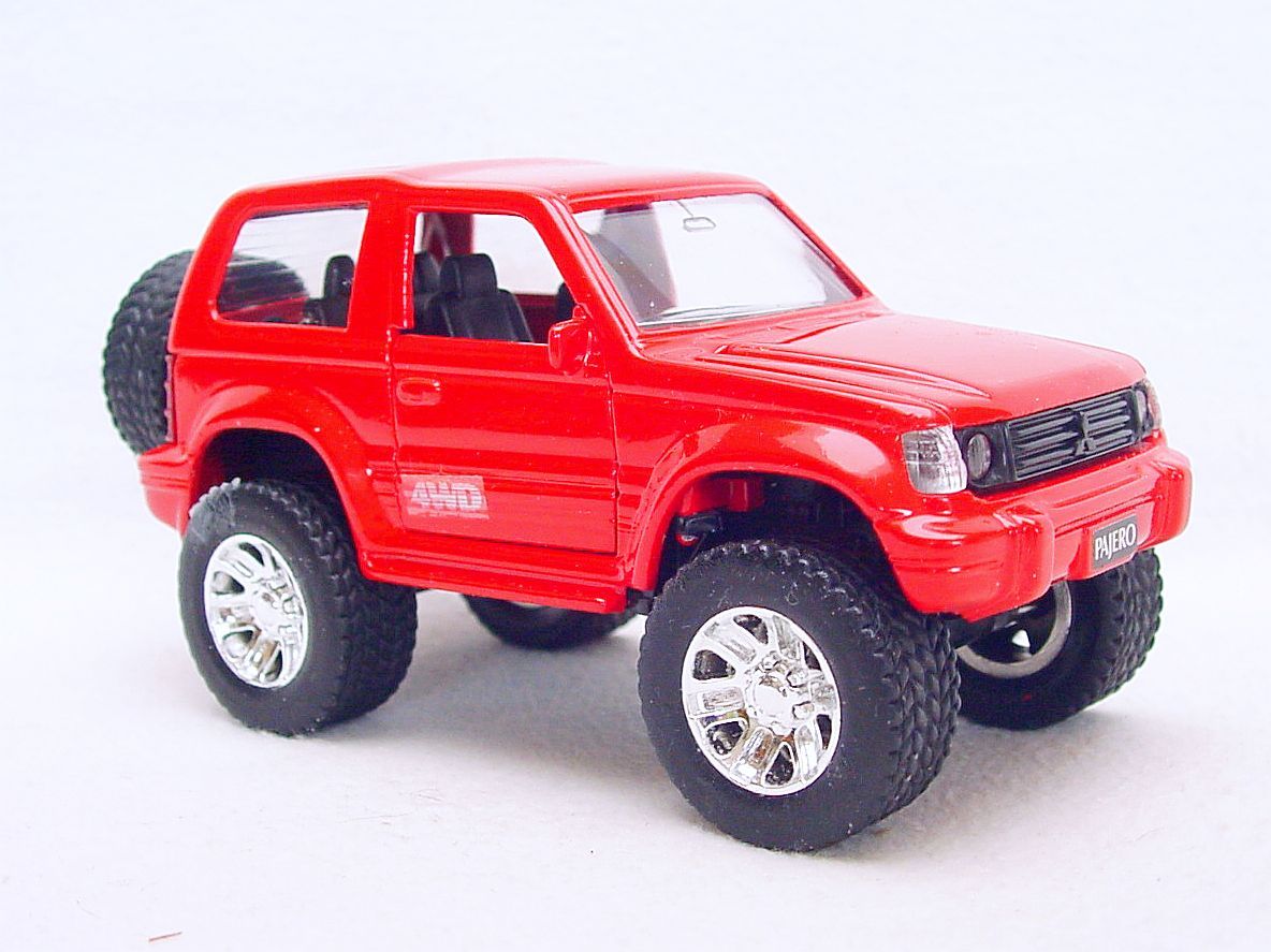 Diapet Japan 1:40 MITSUBISHI PAJERO 4X4 4WD All Terrain Model Car MIB ...