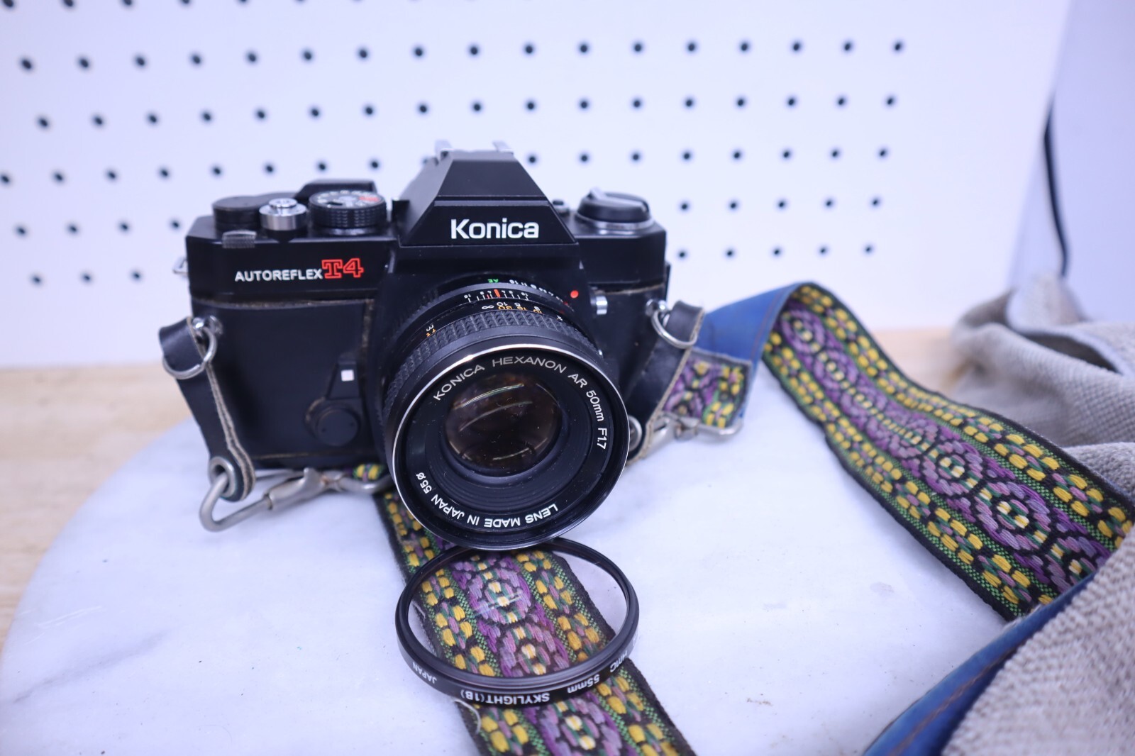 KONICA AutoReflex T4 35mm SLR Camera / KONICA HEXANON AR 50mm f/1.7 ...