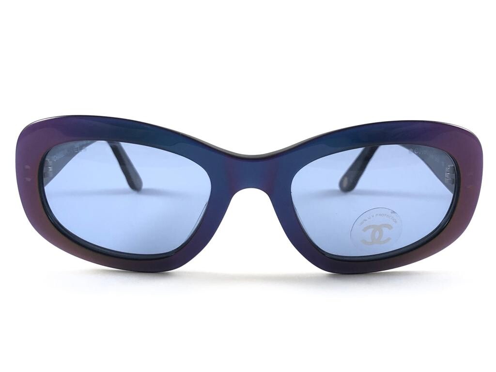 NEW VINTAGE CHANEL 5009 IRIDESCENT FRAME BLUE LENSE S… - Gem
