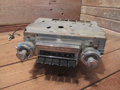 Vintage Delco Oldsmobile Buick Transistor Push Button AM Car Radio ...
