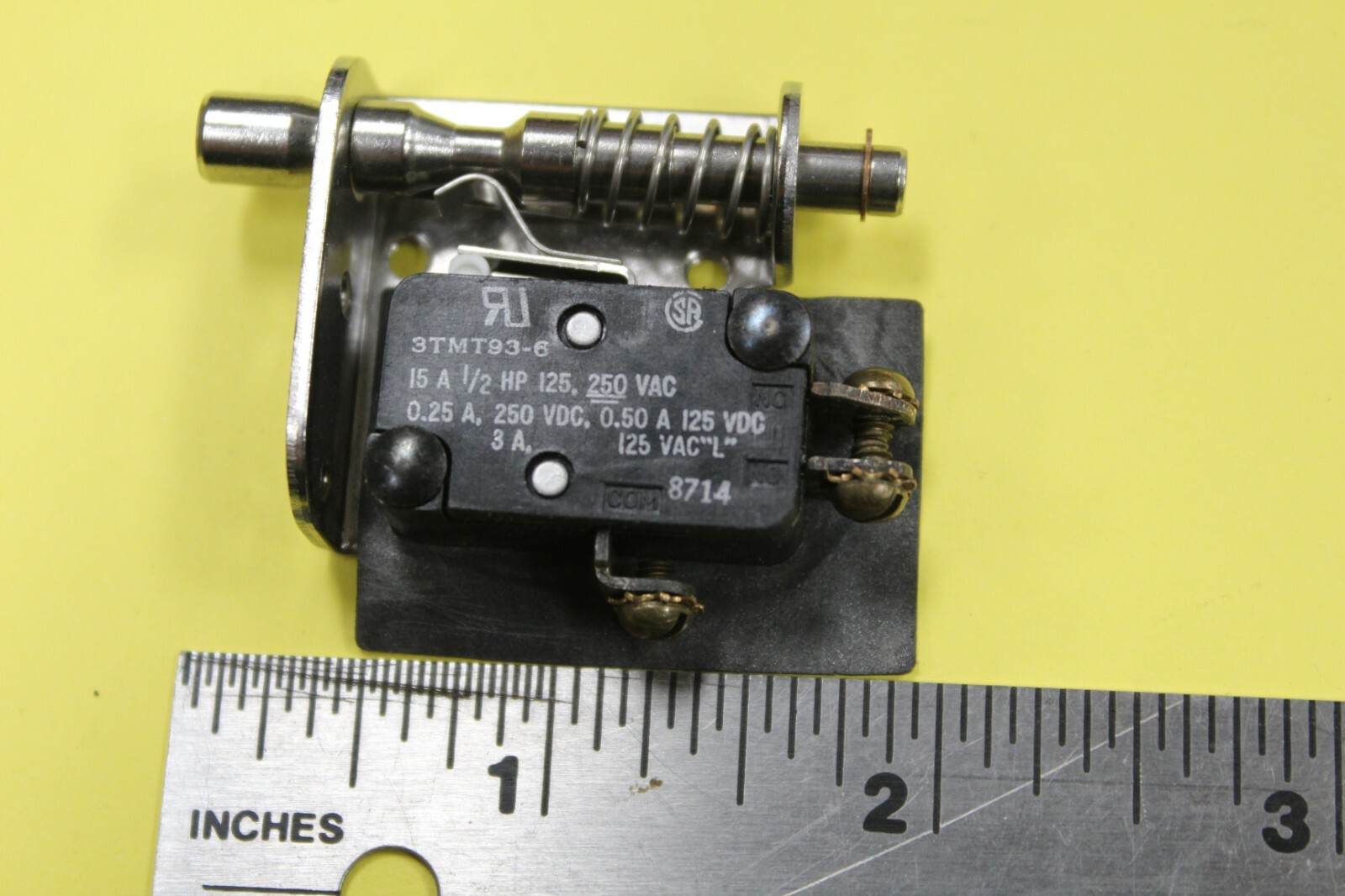 Unimax 12TL6-4 Micro Limit 15 Amp Safety Switch Plunger Assembly N.O ...