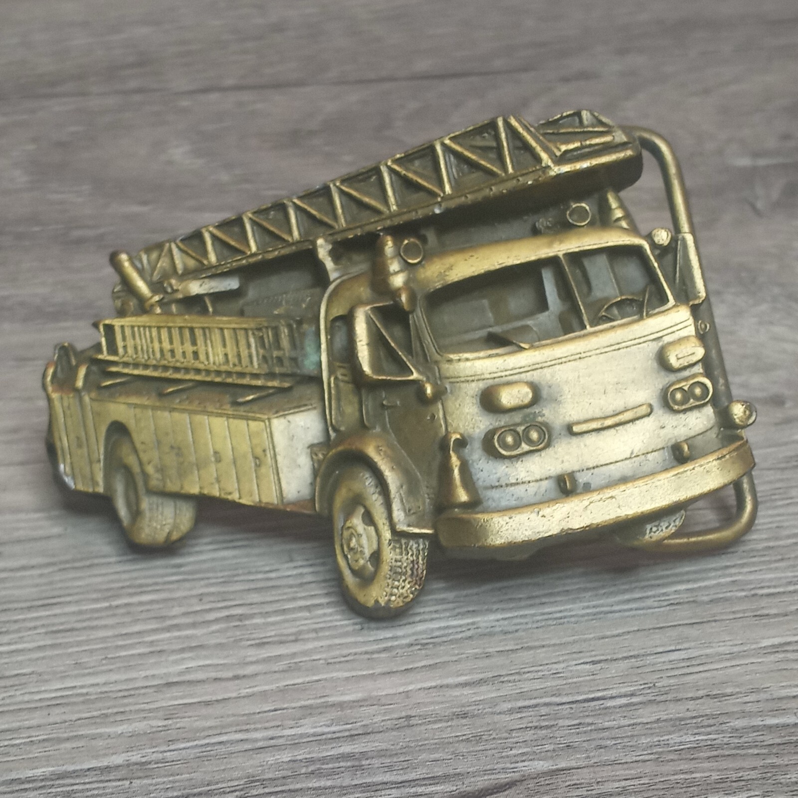 Vintage FIRE TRUCK BELT BUCKLE Fire Fighter SOLID BRA… - Gem
