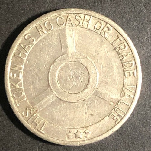 Vintage 20mm Plated Brass "Exhibit Supply Co. Chicago Pat D99838" Token ...