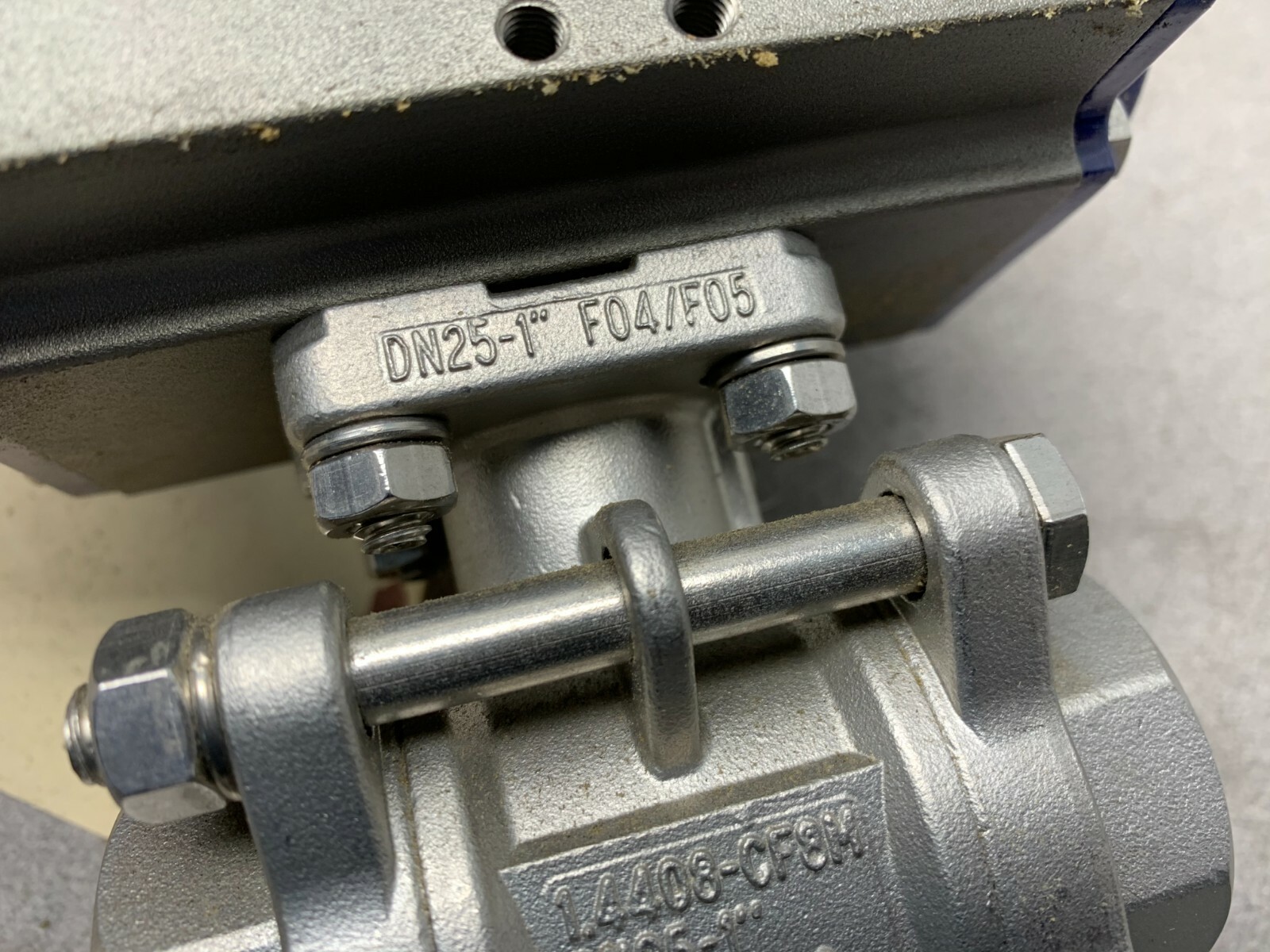 NEW NO BOX BI-TORQ 1" BALL VALVE ED-305-010 WITH IS3PT1052DAPN ACTUATOR ...