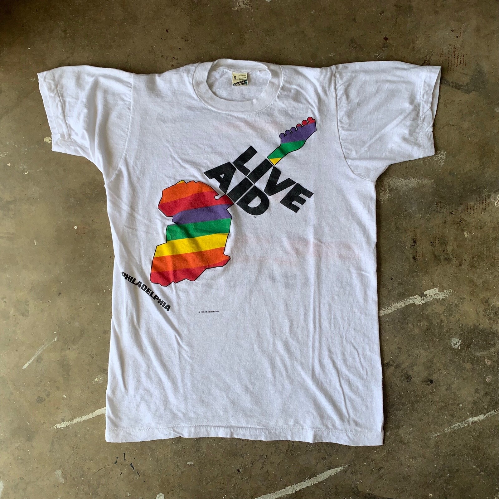 1985 VINTAGE 80s LIVE AID USA BENEFIT CONCERT T-SHIRT… - Gem