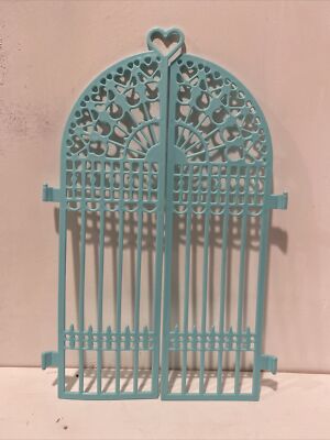 My Little Pony G1 Paradise Estate Main Front Doors Gates Entrance ...