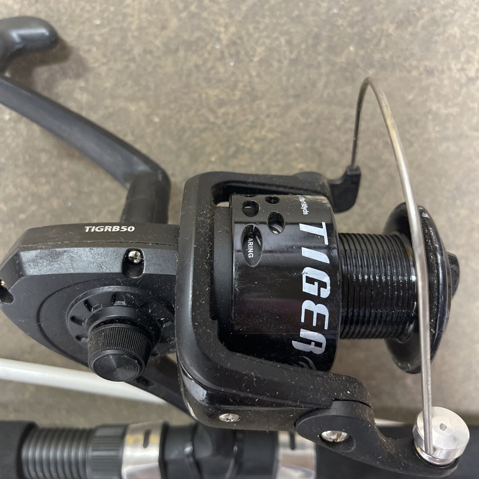 Shakespeare Tiger TIGBLKSP 70 2M 7’0” 2-piece Spinning Fishing Rod ...