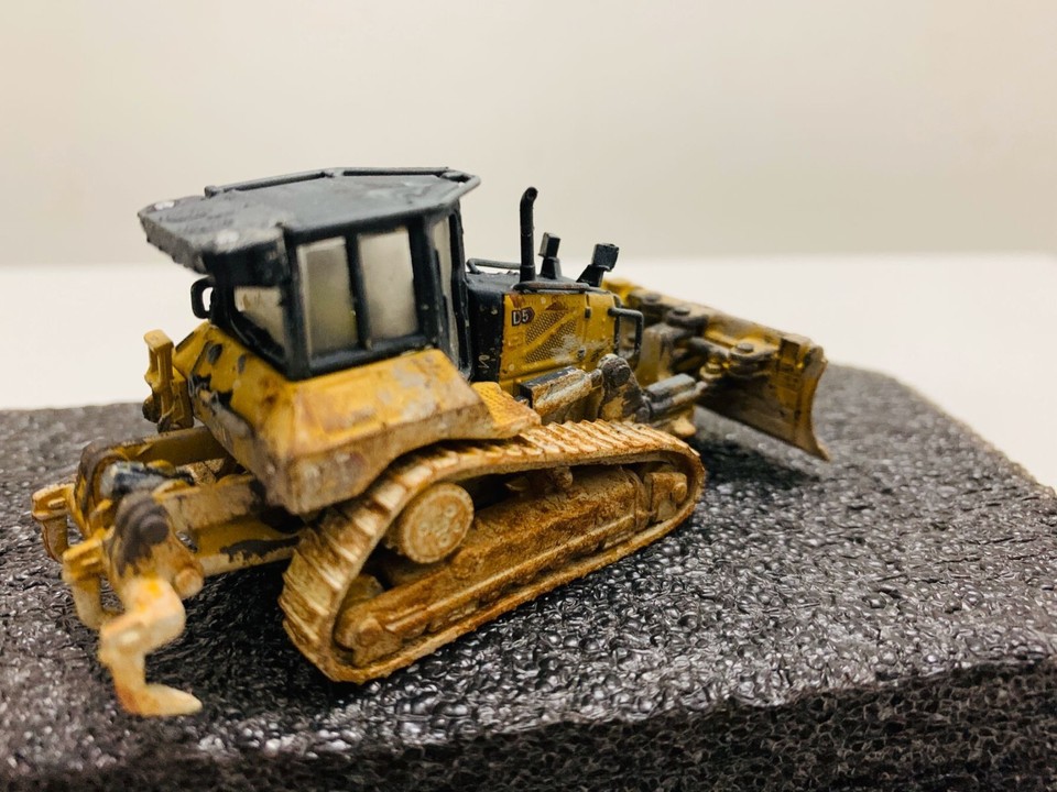 Cat D5 Dozer Muddy Edition 1:87 Ho Scale By Diecast Masters 85953 in ...