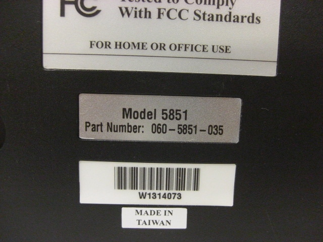 Efficient Networks SpeedStream 5851 4-Port 10-Gigabit Wired Router (120 ...