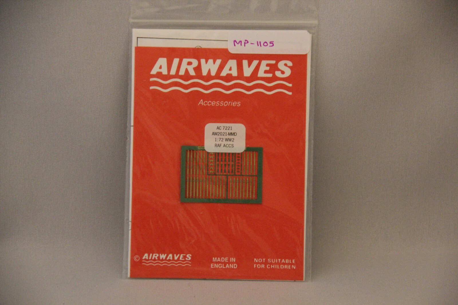 Airwaves 1:72 Accessories 7221 WWII RAF Accessories Seat Shoulder ...
