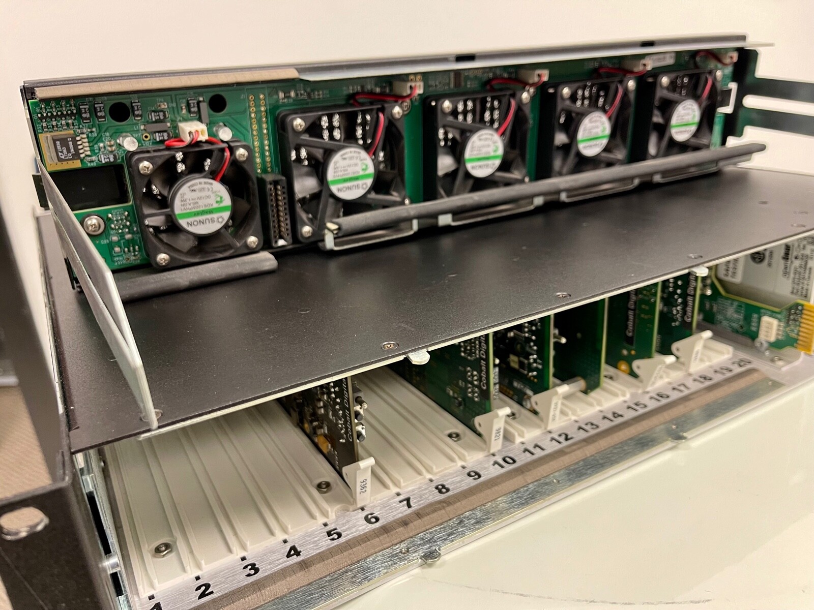 COBALT OpenGear DFR-8321 CN Frame w/ Network Controller MFC-8320-N + 2 ...