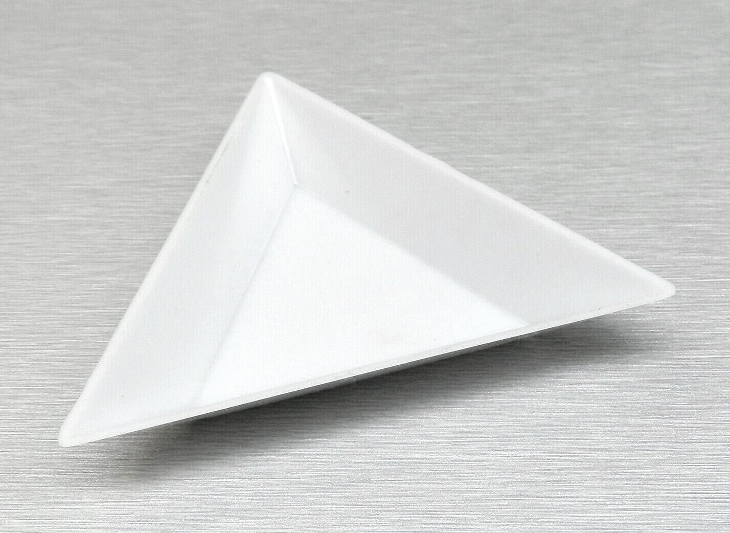5 White Plastic Triangle Sorting Trays Gemstone Rhinestones Crafts Bead ...