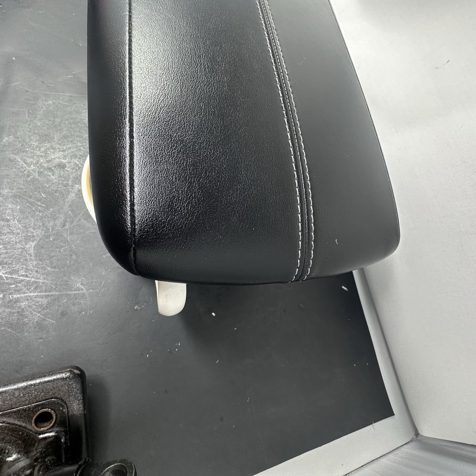 2019-2022 Nissan Altima Center Console Armrest Cover Lid Black Leather ...