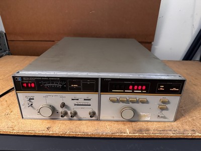 Electrical & Test Equipment - Rf Signal Generator