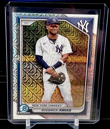 Roderick Arias 2024 Bowman Chrome Mega Box Image Variation Refractor # ...