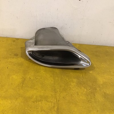 2015-2018 Mercedes Benz C300 Muffler Right Passenger Exhaust Pipe ...