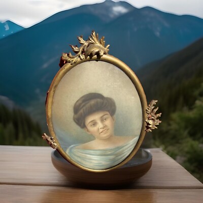 OLD ANTIQUE ROUND ORNATE METAL HANGING PICTURE FRAME WITH OLD PHOTO~20 ...