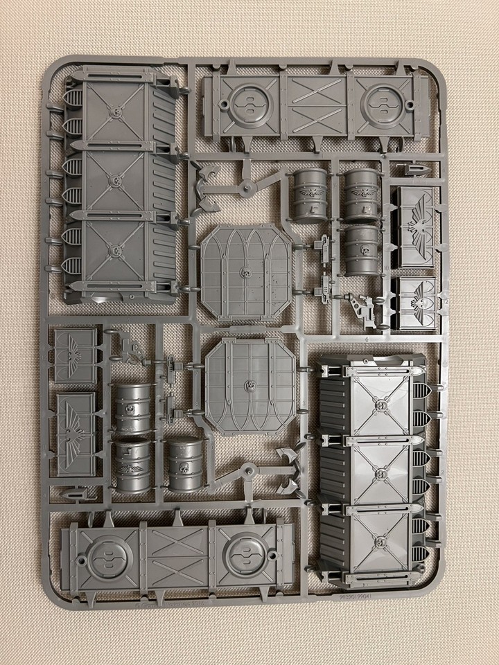 Warhammer - Munitorum - Armoured Containers X7 - Terrain - New on Sprue ...
