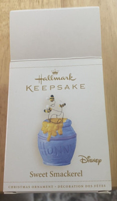 Hallmark Keepsake 2006 Sweet Smackerel Disney Ornament Winnie the Pooh ...