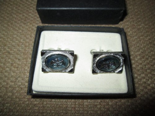 Vintage SWANK Silver-Tone+ Green Rectangular Cufflinks w/ Embossed ...