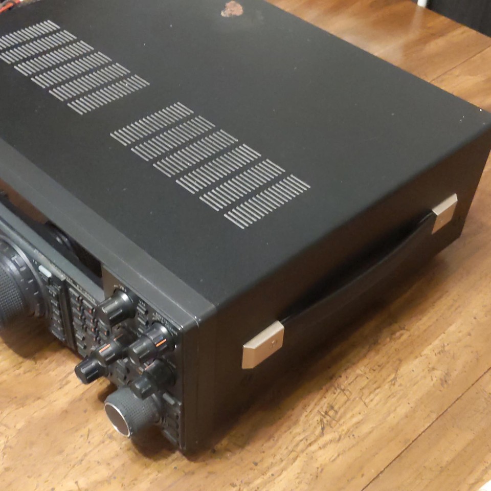 Yaesu FT-2000 6M-160M Transceiver With Microphone, See Video | eBay