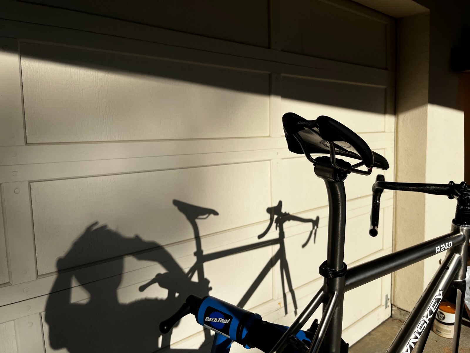 Medium Lynskey r240 titanium Sram Red 22 Etap Zipp 30 wheels | eBay