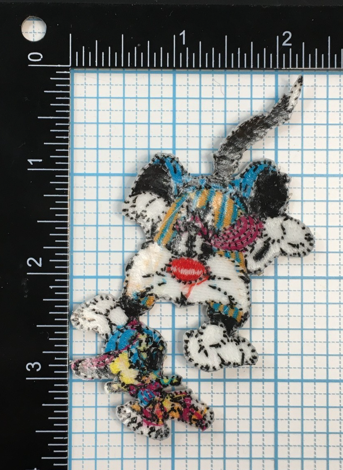 VINTAGE SYLVESTER TWEETY BIRD LOONEY TUNES CARTOON CHARACTERS 3.5" IRON ...