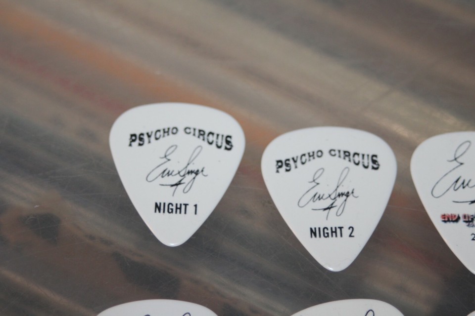 Kiss - 7x Tour Guitar Pick Collection #81 / All Erik Singer | eBay