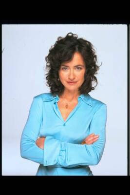 Susannah Doyle as Joy in newsroom sitcom Drop The Dead Donkey 1997 TV ...