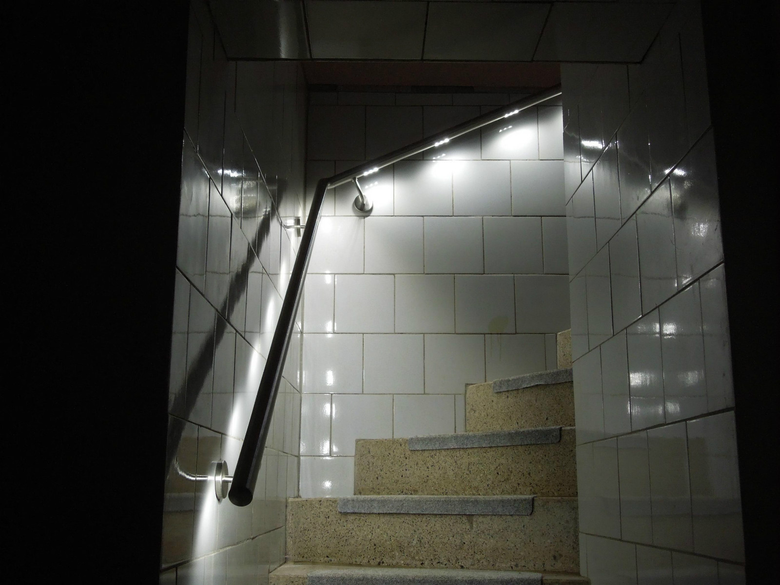 LED Handlauf Edelstahl LED-Beleuchtung LED-Handlaufbeleuchtung weiss L ...