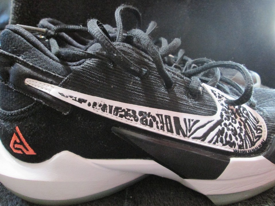 Nike Air Zoom Greek Freak 2 Giannis mens size 6 black/white | eBay