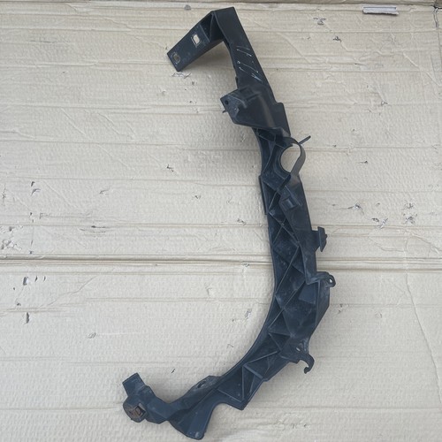 BMW 3 E90 E91 04-12 LEFT PASSENGER SIDE HEADLIGHT MOUNTING BRACKET ...