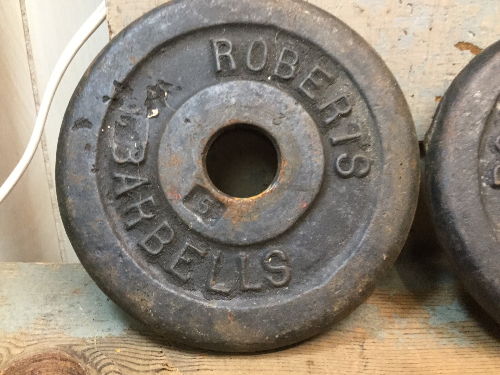 2 Vintage ROBERTS BARBELL PLATES 5 Lb Standard Weights Dumbbell 10lb ...