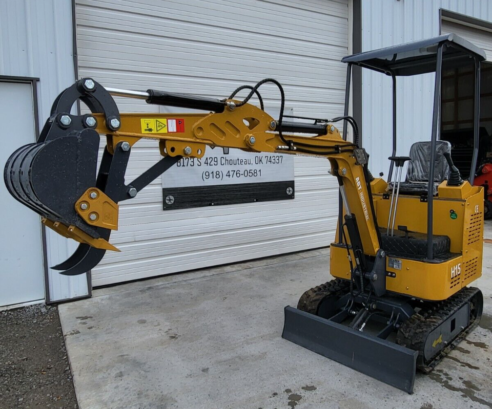 NEW Mini Excavator AGT 1-Ton H15 13.5HP Digger | eBay