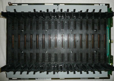 TEXAS INSTRUMENTS / SIEMENS 500-5848 14 SLOT PLC I/O BASE **NEW IN THE ...