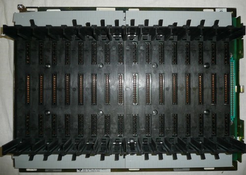 TEXAS INSTRUMENTS / SIEMENS 500-5848 14 SLOT PLC I/O BASE **NEW IN THE ...