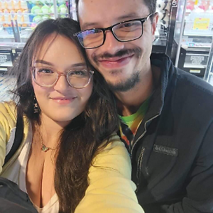 Drew and Marissa's Online Resale | eBay Stores