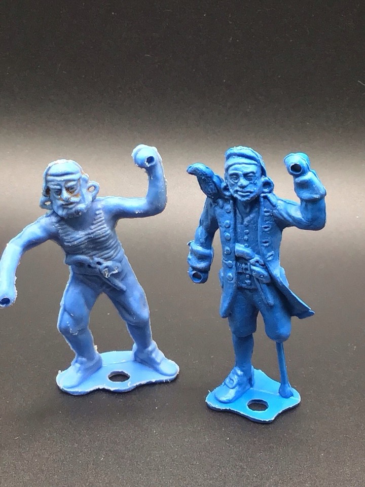 MPC Ring Hand Pirates Lot Of 12 w/ Weapons & Accessories 1960s Plastic ...