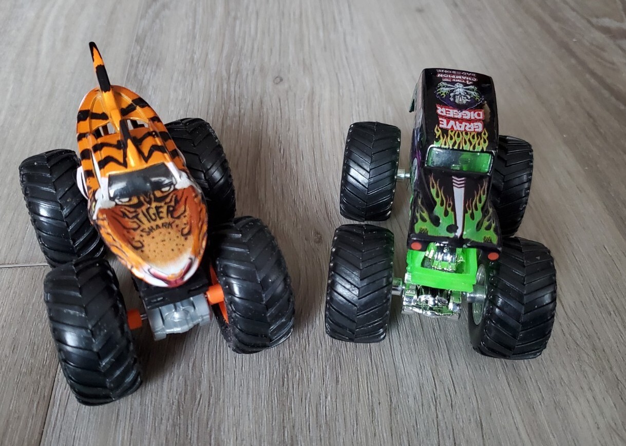 Lot Of 2 Hot Wheels Monster Jam TIGER SHARK And GRAVE DIGGER 1:64 ...