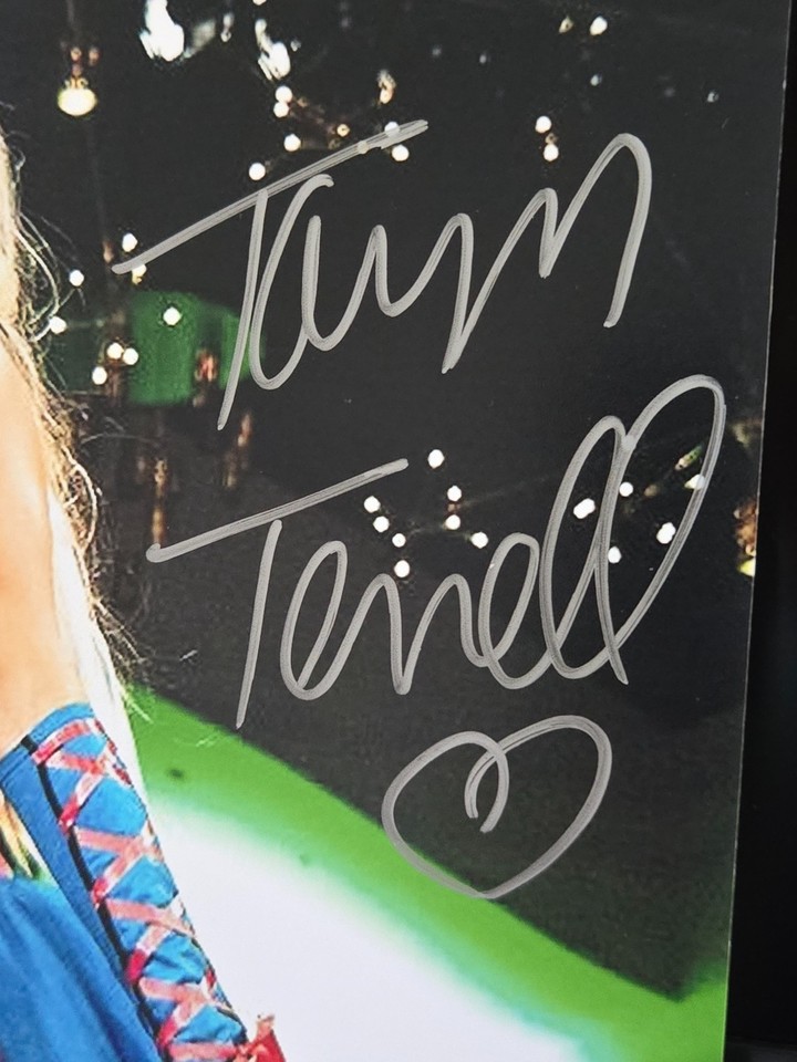Taryn Terrell TNA Knockout Signed 8x10 Photo | eBay
