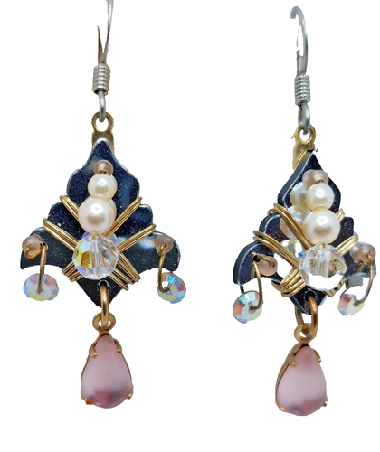 LIZTECH Artisan Handcrafted Dangle Earrings Mirrored Fleur-de-lis Wire ...