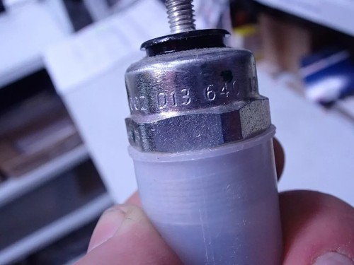 Land Rover 200TDI & 300TDI Engines Fuel Cut Off Solenoid | F002D13640 ...